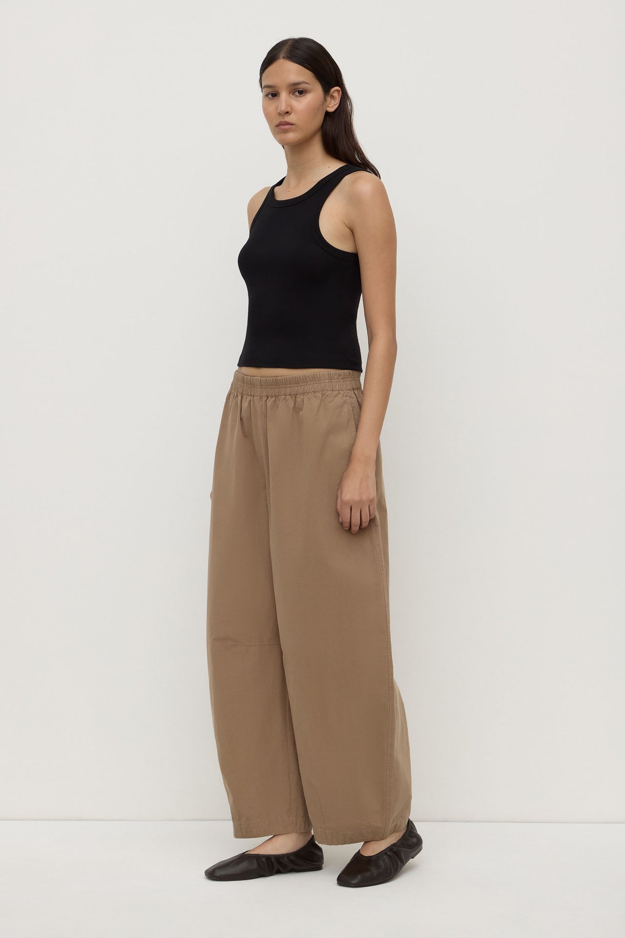 Womens Lola Barrel Pant Dark Tan | Assembly Label – Assembly Label | NZ