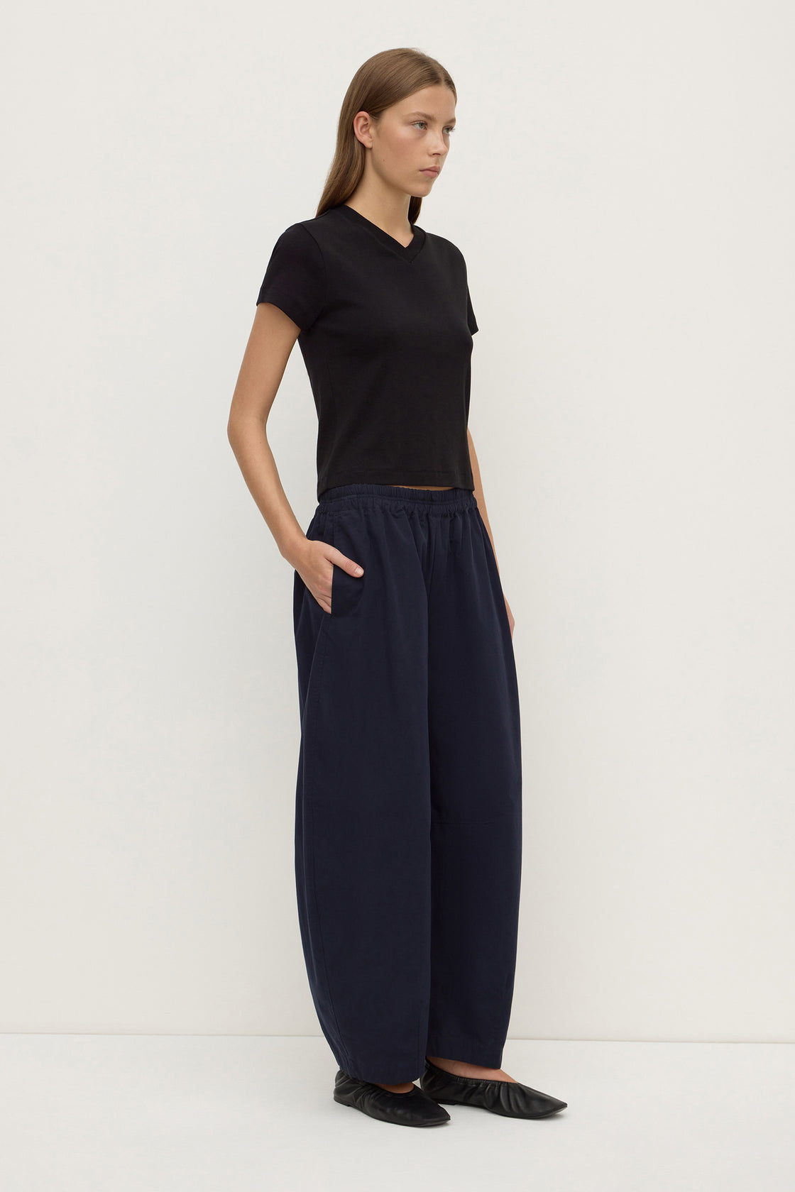 Womens Lola Barrel Pant Navy | Assembly Label – Assembly Label | NZ