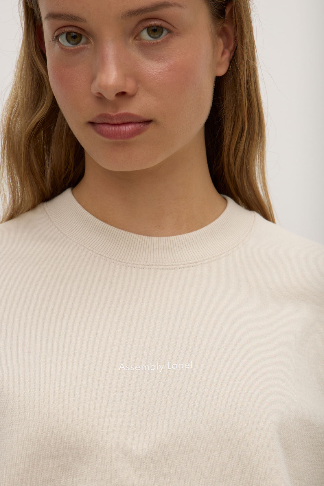 Womens Atelier Logo Fleece Tapioca | Assembly Label – Assembly Label | NZ